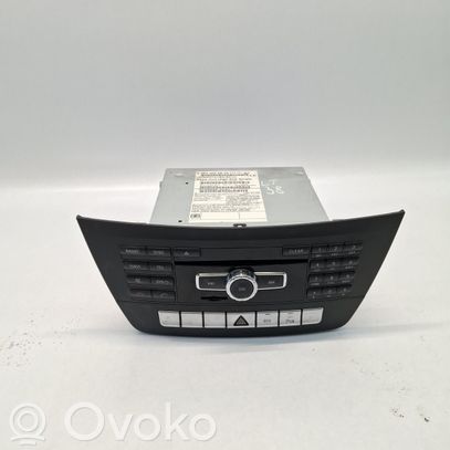 A2049005908 Mercedes-Benz C W204 Unité principale radio / CD / DVD ...