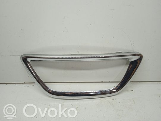 620757429R Renault Captur Front fog light trim/grill, €31.25 | RRR