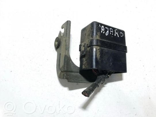 mr301971 Mitsubishi Pajero Boîte à fusibles, 18,50 € | OVOKO