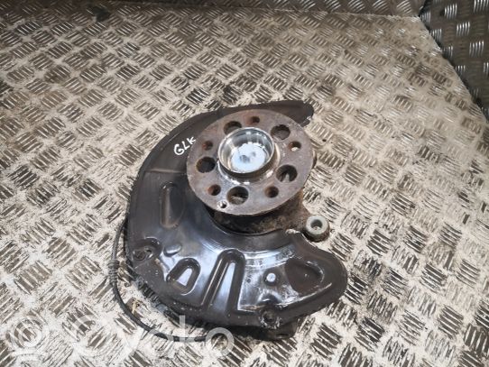 2043322901 Mercedes-Benz GLK (X204) Moyeu de roue avant, 100,00 € | OVOKO