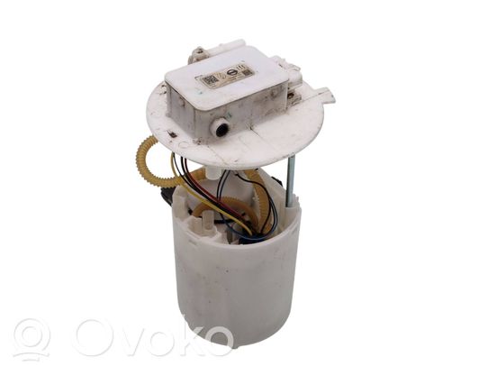 A2C18425704 Nissan Qashqai J12 Pompe à carburant, 80,00 € | OVOKO