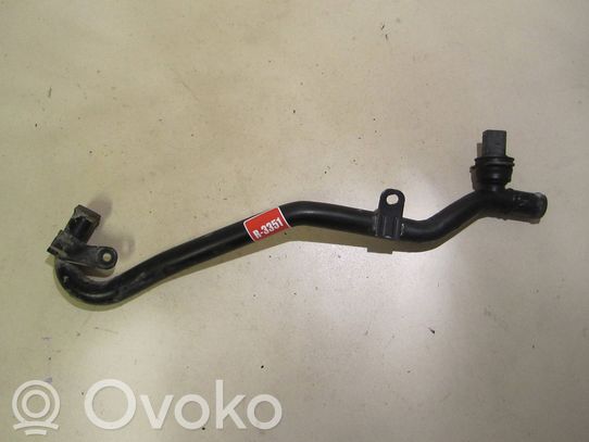 5N0121065 Volkswagen PASSAT B7 Tuyau de liquide de refroidissement ...