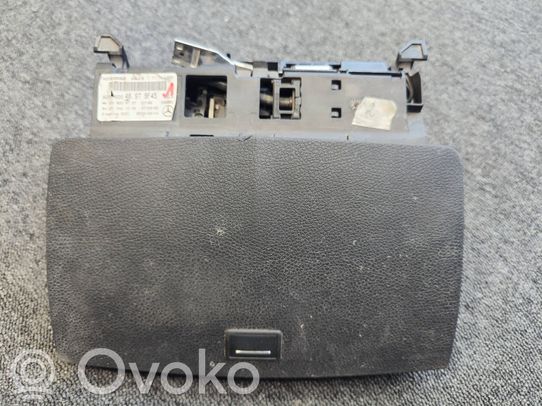 A2018204797 Mercedes-Benz C W204 Unité principale radio / CD / DVD ...