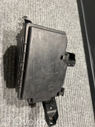 A1665400224 Mercedes-Benz GL X166 Boîte à fusibles, 73,00 € | OVOKO