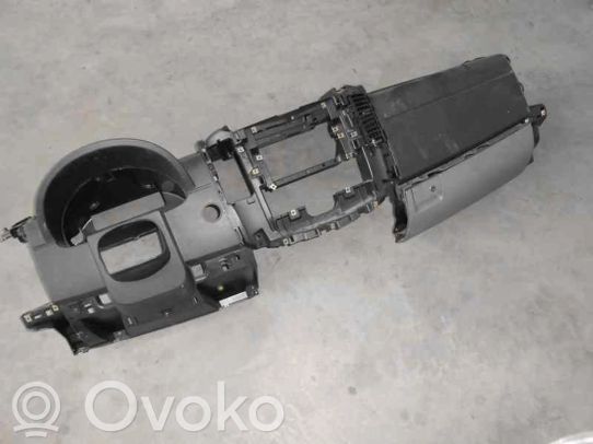 Mercedes-Benz Sprinter W906 Dashboard, €178.63 | RRR