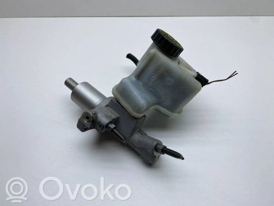 A2044300002 Mercedes-Benz C W204 Maître-cylindre de frein, 30,00 € | OVOKO