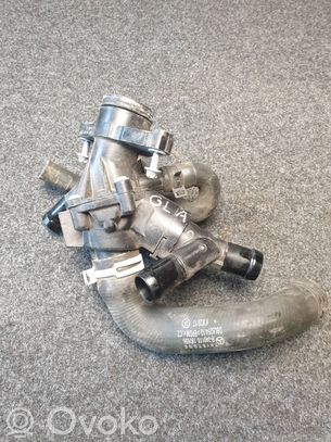 A2702002200 Mercedes-Benz CLA C117 X117 W117 Boîtier de thermostat ...