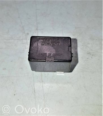 9098702020 Toyota Corolla E120 E130 Autres relais, 5,00 € | OVOKO