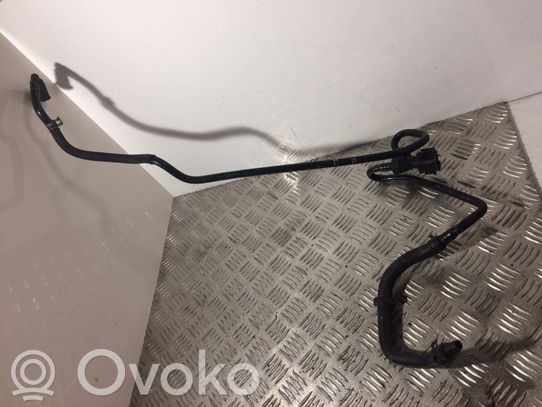 7L5611931 Porsche Cayenne (9PA) Tuyau de liquide de refroidissement ...