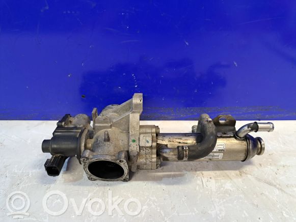 880182B Volvo XC60 EGR valve cooler bracket, 92.00 € | RRR