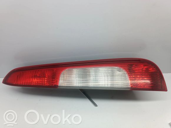 3M5113A602AA Ford Focus C-MAX Rear/tail lights, 32.61 € | RRR