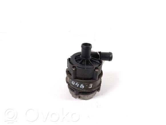 04L965567 Volkswagen Golf VII Electric auxiliary coolant/water pump, 26 ...