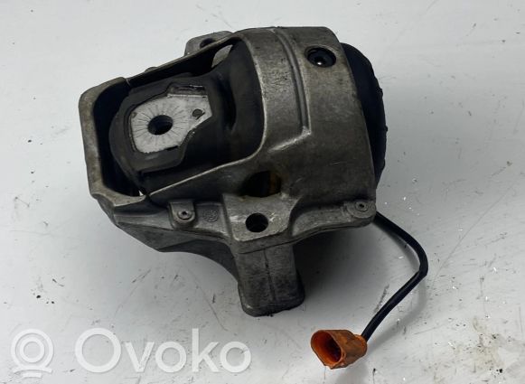 8R0199381AK Audi Q5 SQ5 Engine mount bracket, 103.95 € | RRR