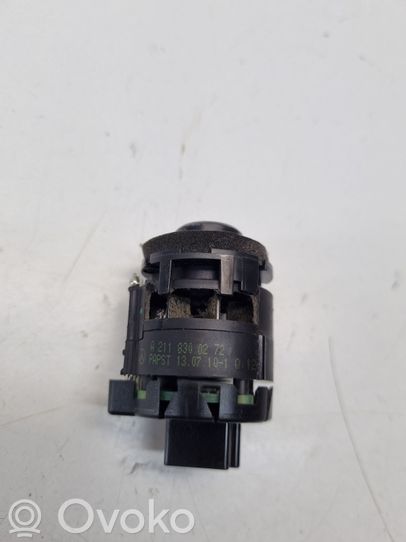 2118300272 Mercedes-Benz E W212 Interior temperature sensor, 8.00 € | RRR