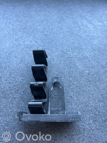 8W0807333 Audi A4 S4 B9 8W Front bumper mounting bracket, 10.00 € | RRR