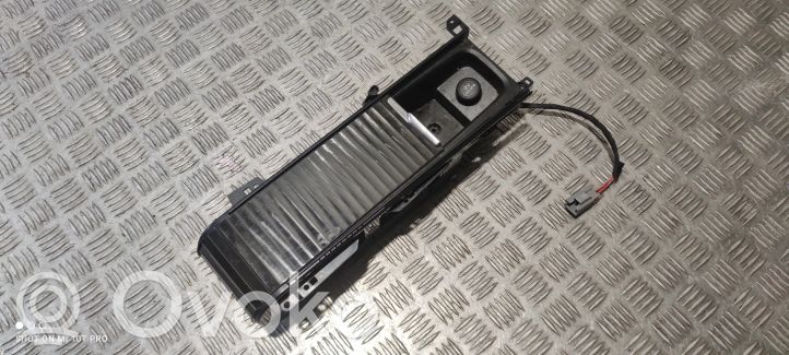 31377368 Volvo S90, V90 Cup holder front, 45.00 € | RRR