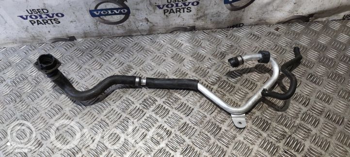 A2058303002 Mercedes-Benz C W205 Engine coolant pipe/hose, 15.00 € | RRR