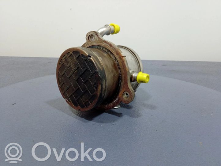 147354591R Renault Trafic III (X82) Refroidisseur de vanne EGR, 32.47 ...