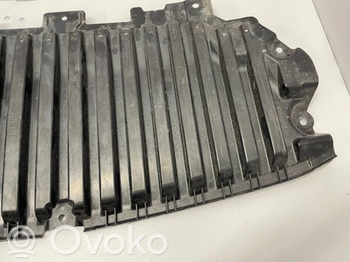 A2065205000 Mercedes-Benz C W206 Engine splash shield/under tray, 45.00 ...