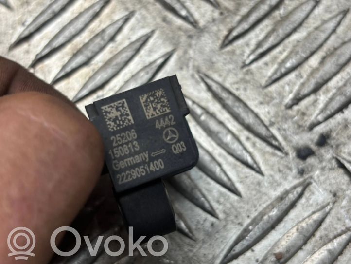 2229051400 Mercedes-Benz C W205 Airbag deployment crash/impact sensor ...