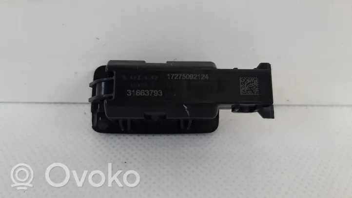 31663793 Volvo XC40 Headlining lighting console trim, 16.81 € | RRR