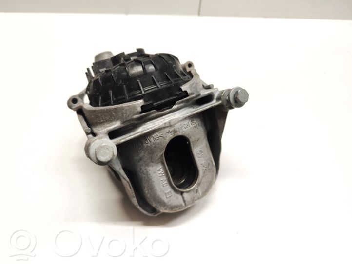 4M0199372 Audi Q5 SQ5 Engine mount bracket, 50.00 € | RRR