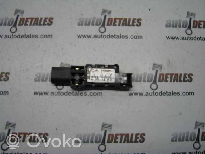 4B0959643C Porsche Cayenne (9PA) Capteur de collision / impact de déploiement d'airbag, 6.30 ...
