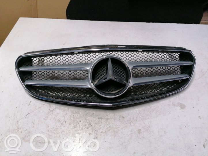 A2128850822 Mercedes-Benz E W212 Front bumper upper radiator grill, 150 ...