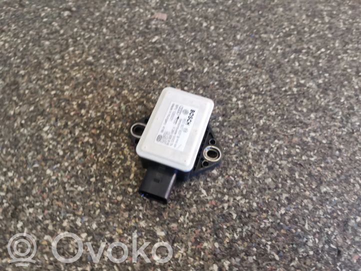 8E0907637B Audi A6 S6 C6 4F ESP acceleration yaw rate sensor, 13.00 € | RRR