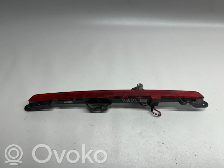 A1569069600 Mercedes-Benz CLA C117 X117 W117 Third/center stoplight, 20 ...