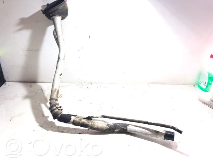 T3191745 Volvo XC90 Fuel tank filler neck pipe, 10.00 € | RRR