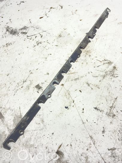 Volvo XC90 Fuel Injector clamp holder, 5.00 € | RRR