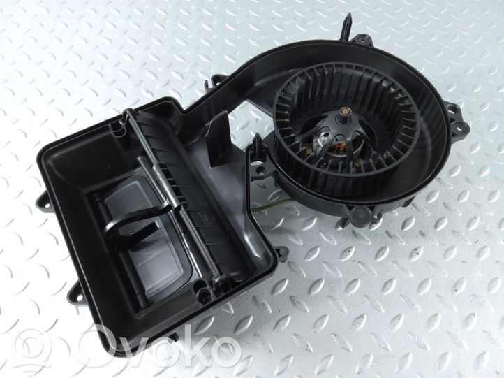 A2518300008 Mercedes-Benz R W251 Heater fan/blower, 29.00 € | RRR
