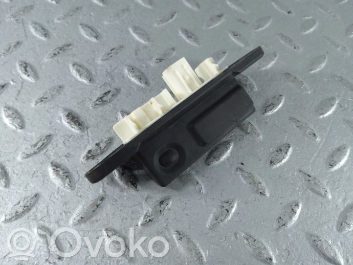 8484047040 Toyota Corolla Cross Tailgate opening switch, 48.00 € | RRR