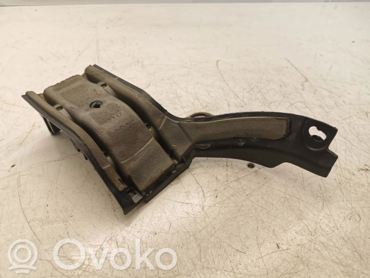 68148901AA Jeep Grand Cherokee WL Other exterior part, 8.00 € | RRR