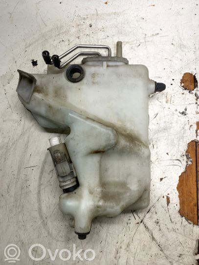 2118600160 Mercedes-Benz E W211 Windshield washer fluid reservoir/tank ...