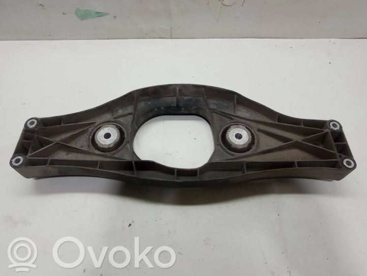 A2223520000 Mercedes-Benz S W222 Rear differential/diff mount bracket ...