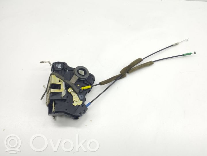 Toyota Corolla Verso AR10 Front door lock, 15.61 € | RRR