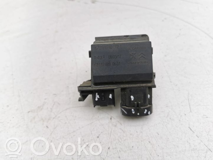 9673999980 Peugeot 3008 II Coolant fan relay, 20.00 € | RRR