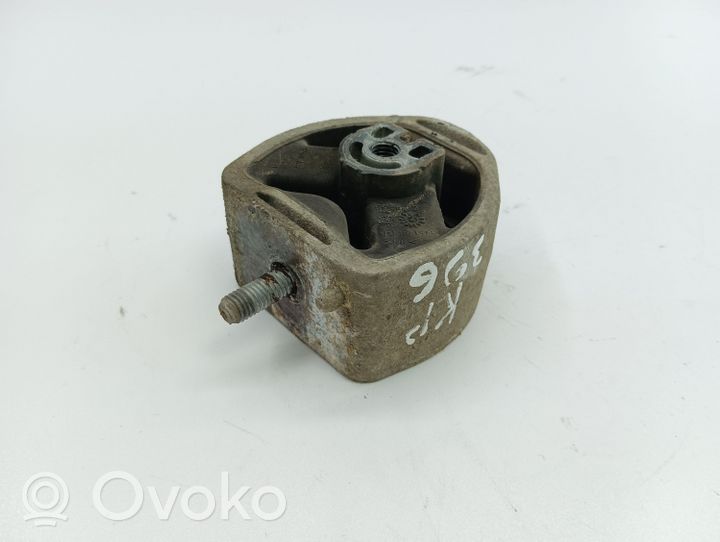 Volkswagen PASSAT B5 Gearbox mount, 7.92 € | RRR