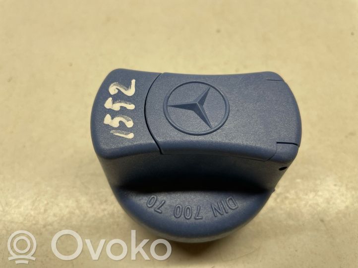 A0004702705 Mercedes-Benz Sprinter W906 Adblue tank cap, 10.00 € | RRR