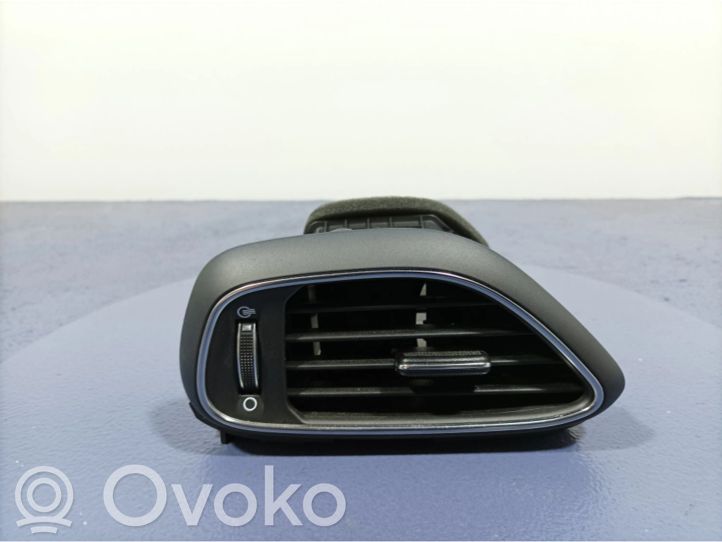 97480-G4000 Hyundai i30 Dashboard side air vent grill/cover trim, 11.29 ...