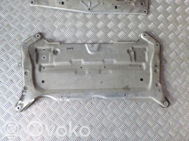 Porsche Panamera (971) Engine splash shield/under tray, 188.24 € | RRR