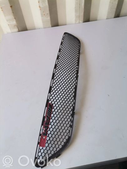 A2048850153 Mercedes-Benz C W204 Front bumper lower grill, 30.00 € | RRR