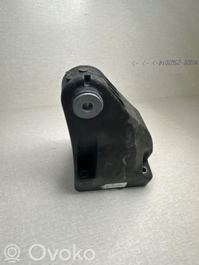 A6542230100 Mercedes-Benz GLC X253 C253 Engine mounting bracket, 25.00 ...