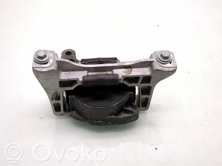 F1F16F012AC Ford Kuga II Engine mount bracket, 50.00 € | RRR
