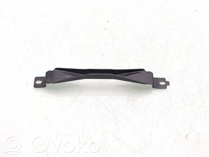 AM5110718AA Ford Kuga II Battery bracket, 8.00 € | RRR