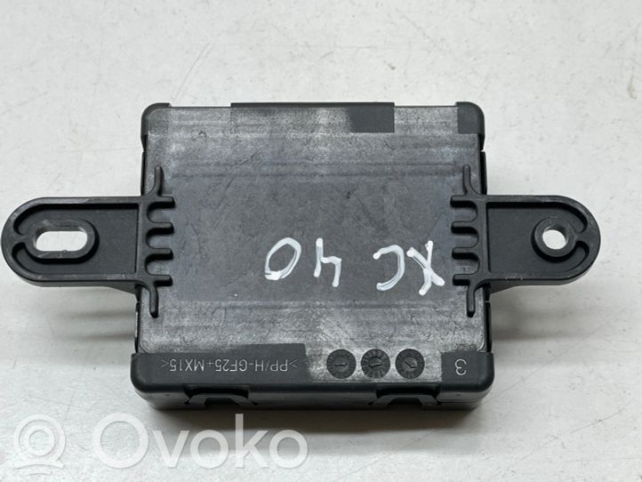 8888864412 Volvo XC40 Seat heating relay, 45.00 € | RRR