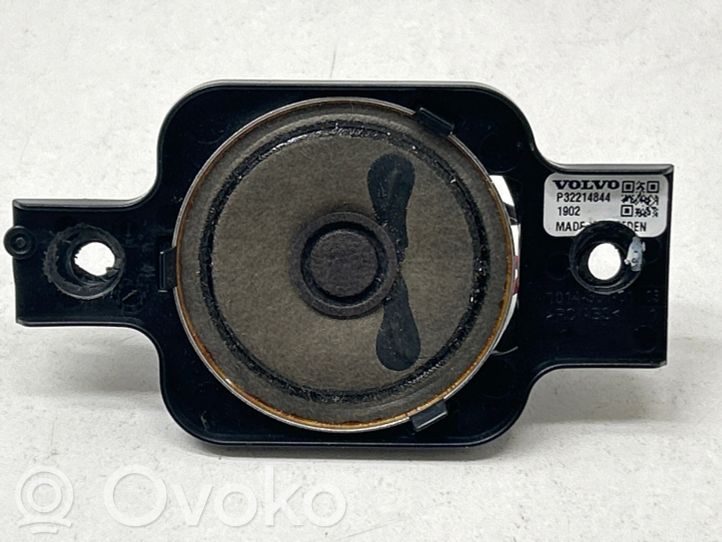 P32214844 Volvo XC40 Panel speaker, 17.00 € | RRR