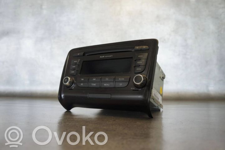 8J0035186J Audi TT TTS Mk2 Radio/CD/DVD/GPS head unit, 32.71 € | RRR